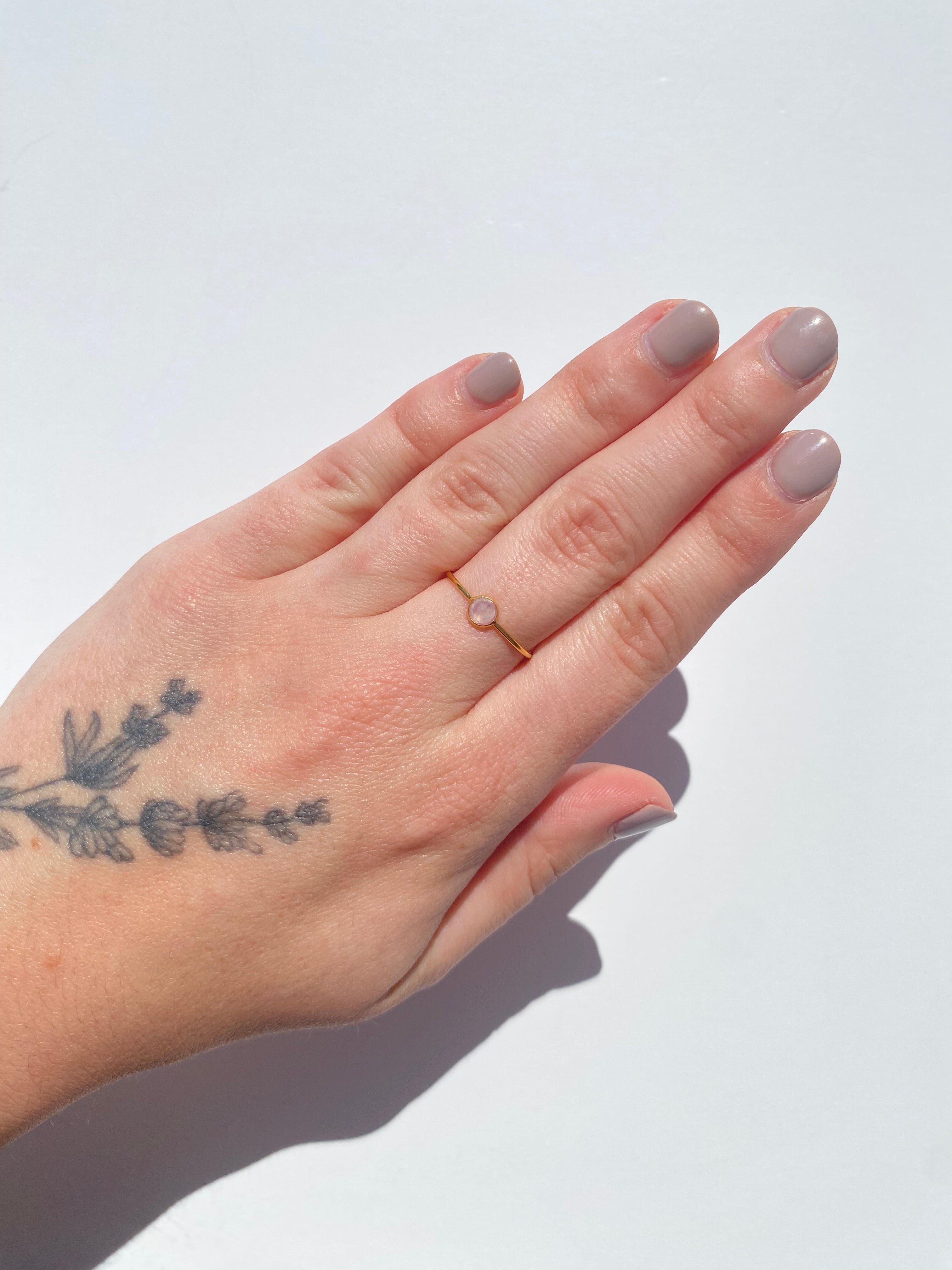 Aurora Ring Gold - Moonstone – Sage and Silver